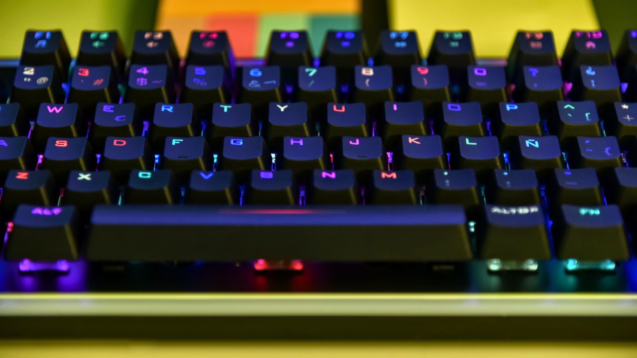 How to Change Colors on Aula Led Backlit Gaming Keyboard