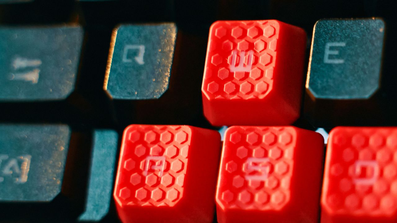 TKL vs Full-Size Keyboards: The Ultimate Showdown